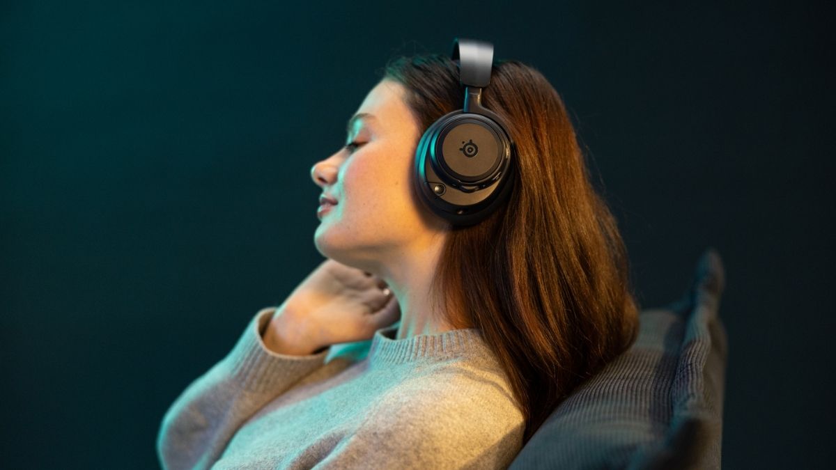 SteelSeries Arctis Nova Pro Omni Türkiye’de!